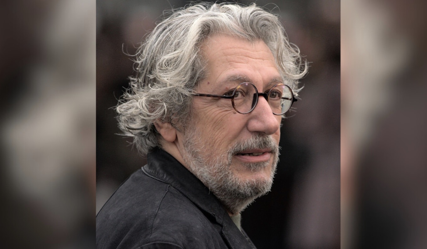 Dans « Loris Giuliano en balade », Alain Chabat danse sur un chant ...